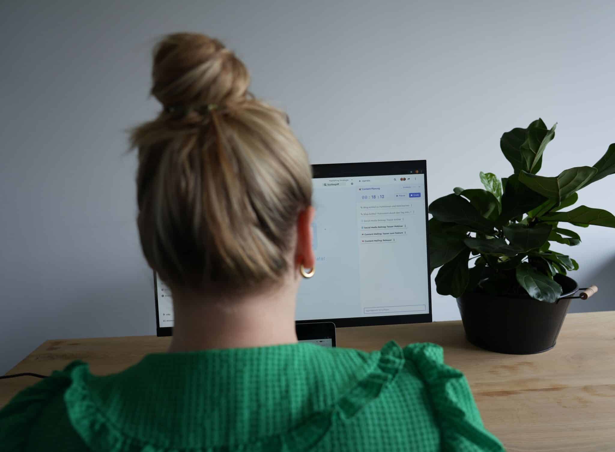 Fokussiert durch den Tag mit… - factro